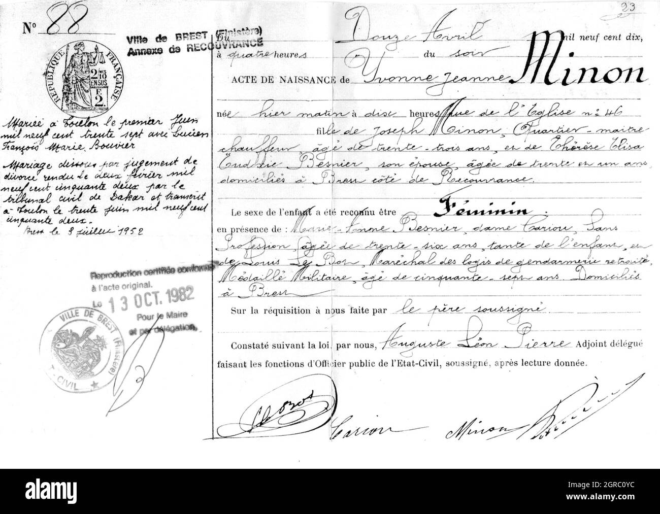 Death birth certificate hi-res stock photography and images - Alamy