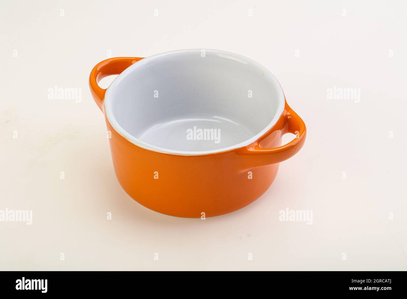 Color empty bowl for kitchen isolated Stock Photo - Alamy