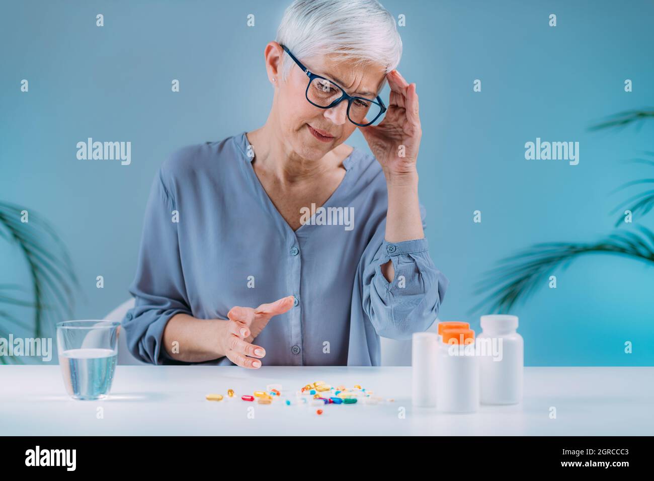 Classification of drugs hi-res stock photography and images - Alamy
