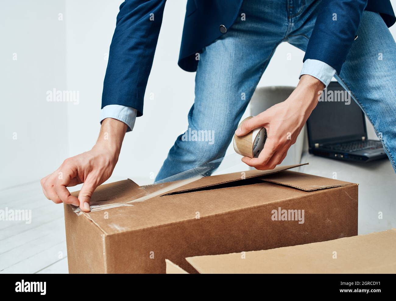 Package downsizing hi-res stock photography and images - Alamy
