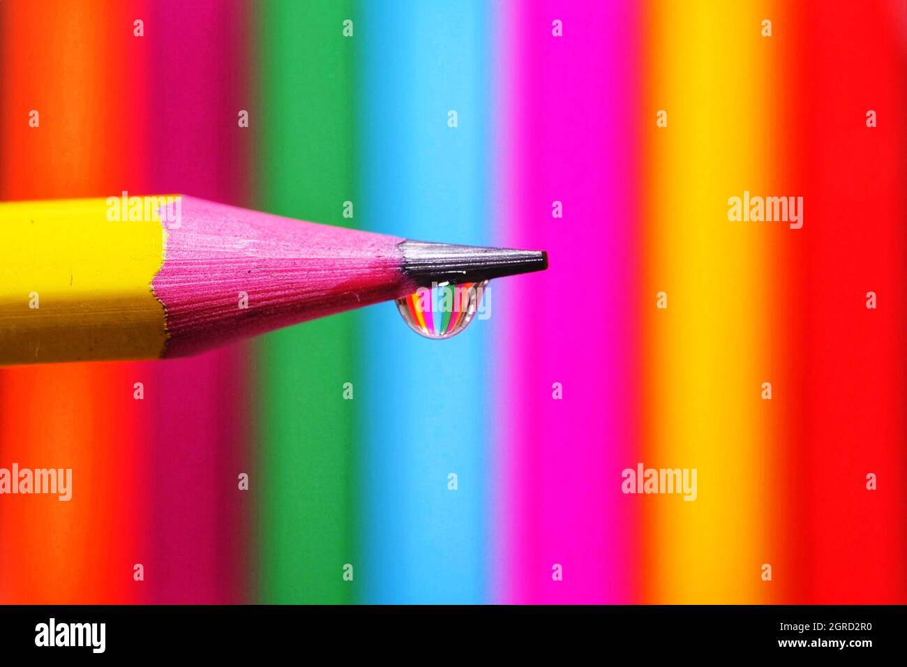 Refraction Pencil High Resolution Stock Photography and Images - Alamy