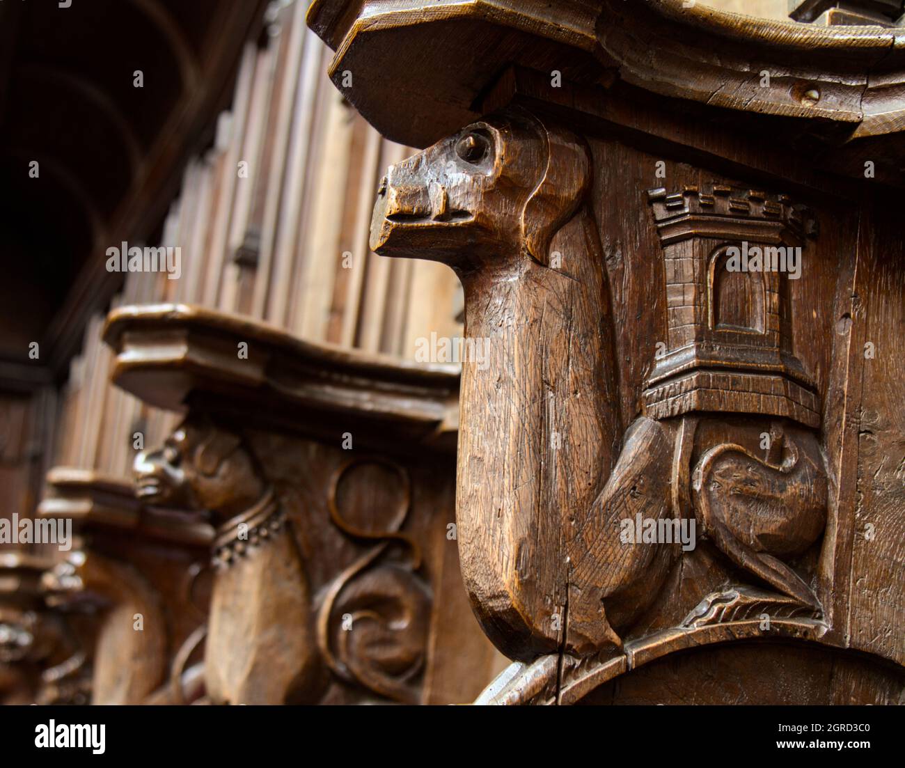 Carving elephant hi-res stock photography and images - Alamy