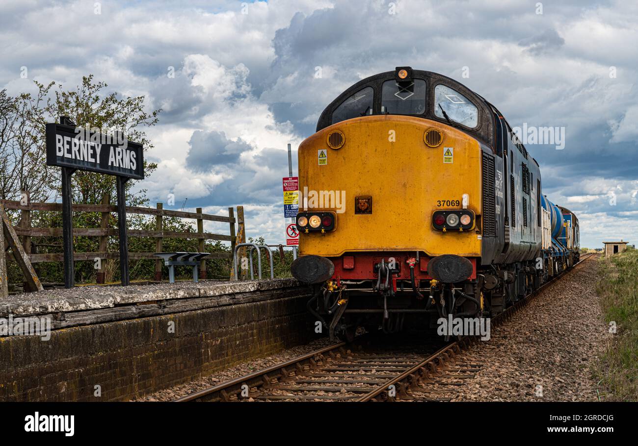 Network rail rhtt hi-res stock photography and images - Alamy