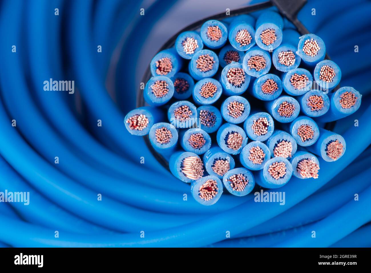Copper electrical cable wire close-up Stock Photo - Alamy