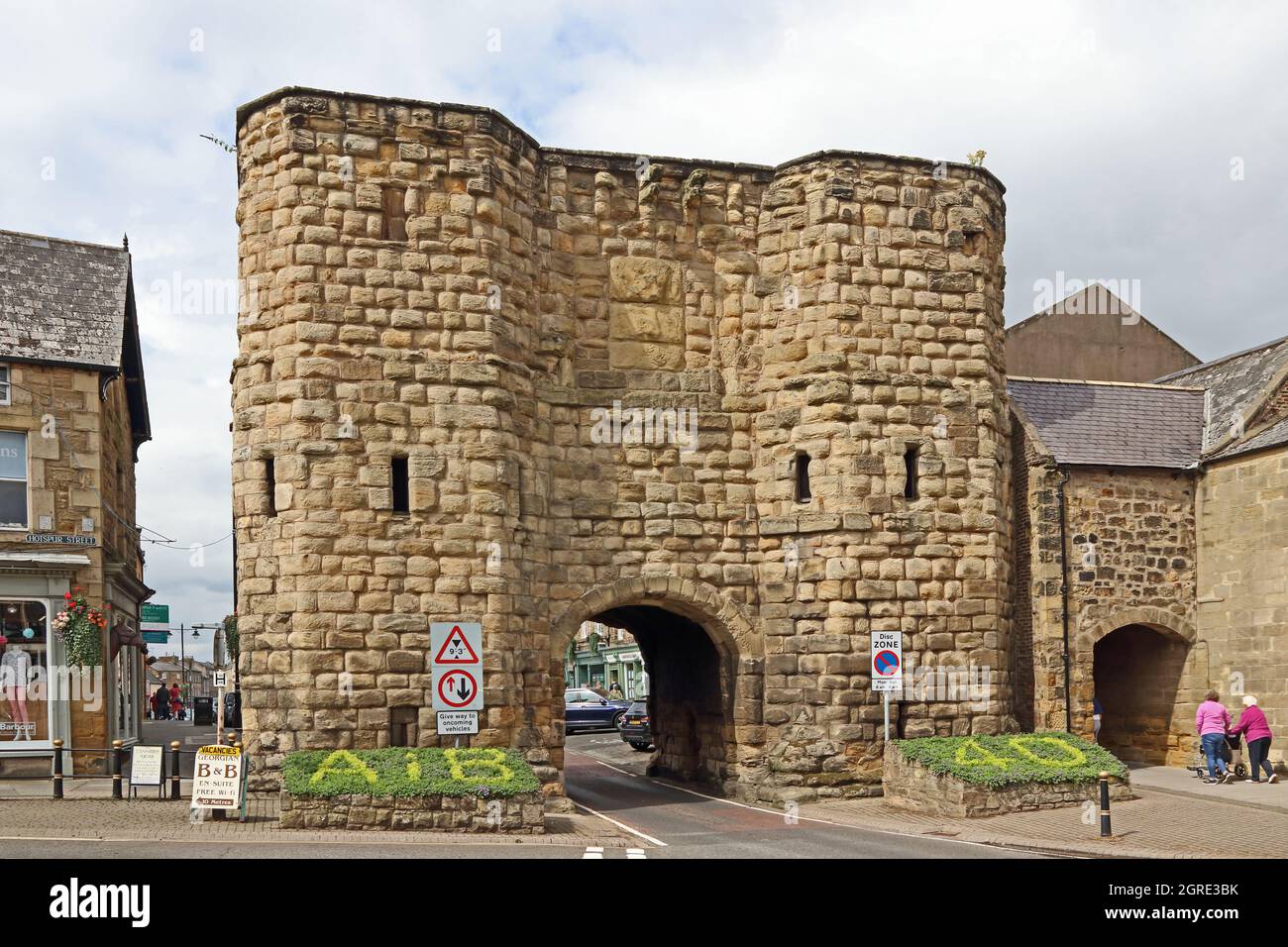 Hotspur Tower, Bondgate, Alnwick Stock Photo - Alamy