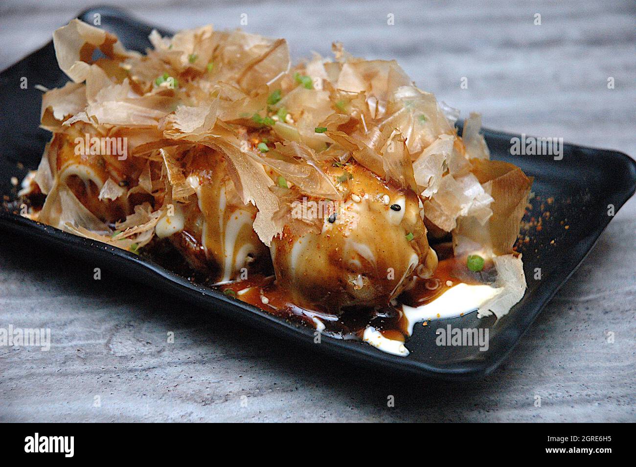 Serving takoyaki hi-res stock photography and images - Alamy
