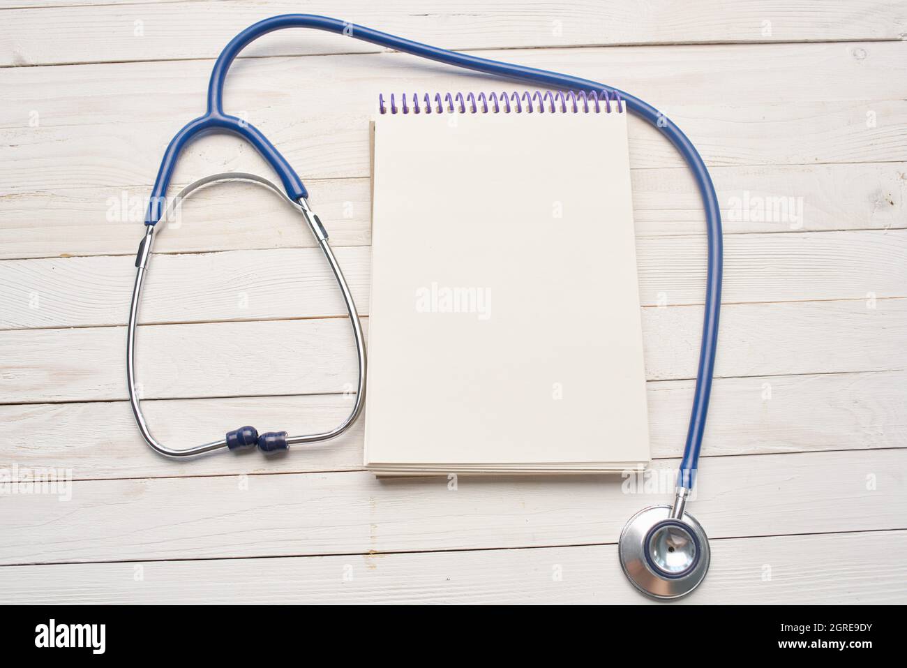 wooden background stethoscope notepad treatment medicine hospital Stock ...