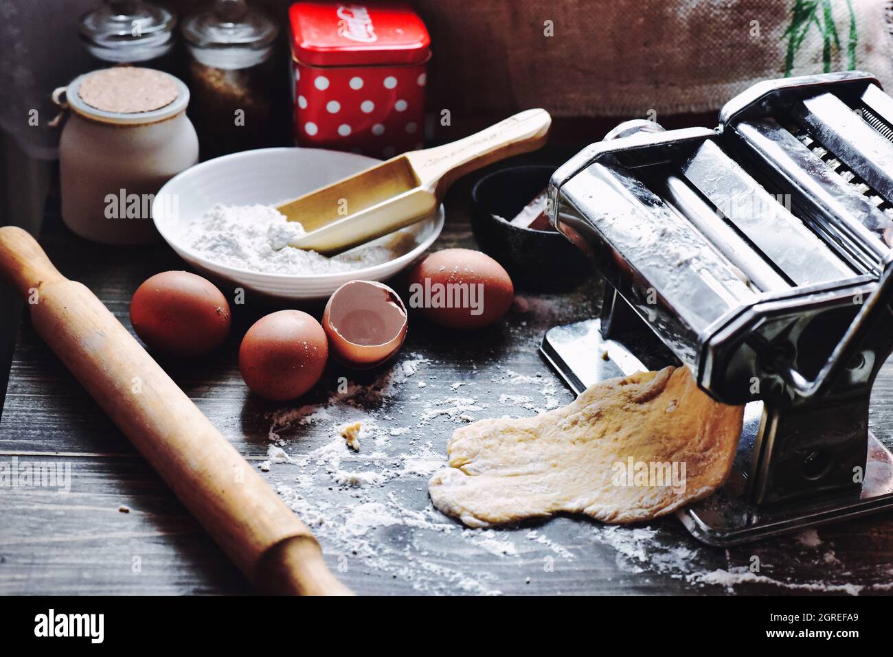 House made pasta hi-res stock photography and images - Alamy