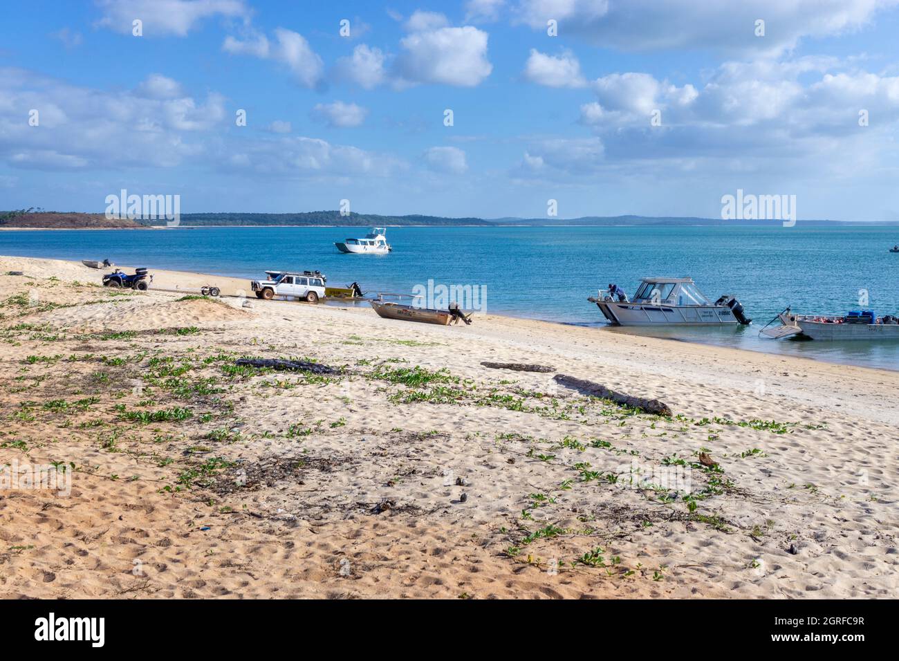 Small boats at boat ramp at Seisia Beach, Cape York Peninsula, Far ...