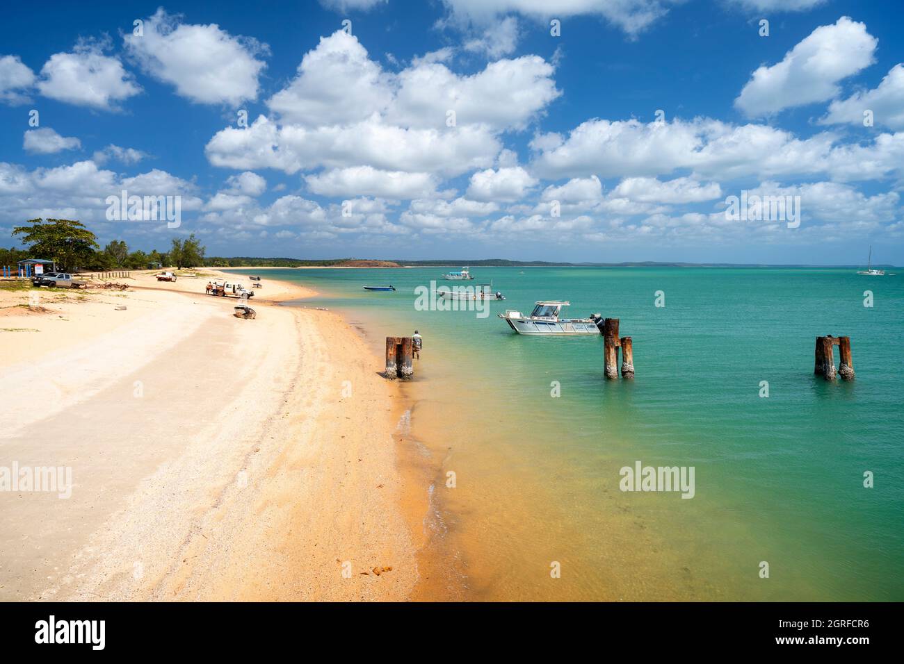 Small boats at boat ramp at Seisia Beach, Cape York Peninsula, Far ...