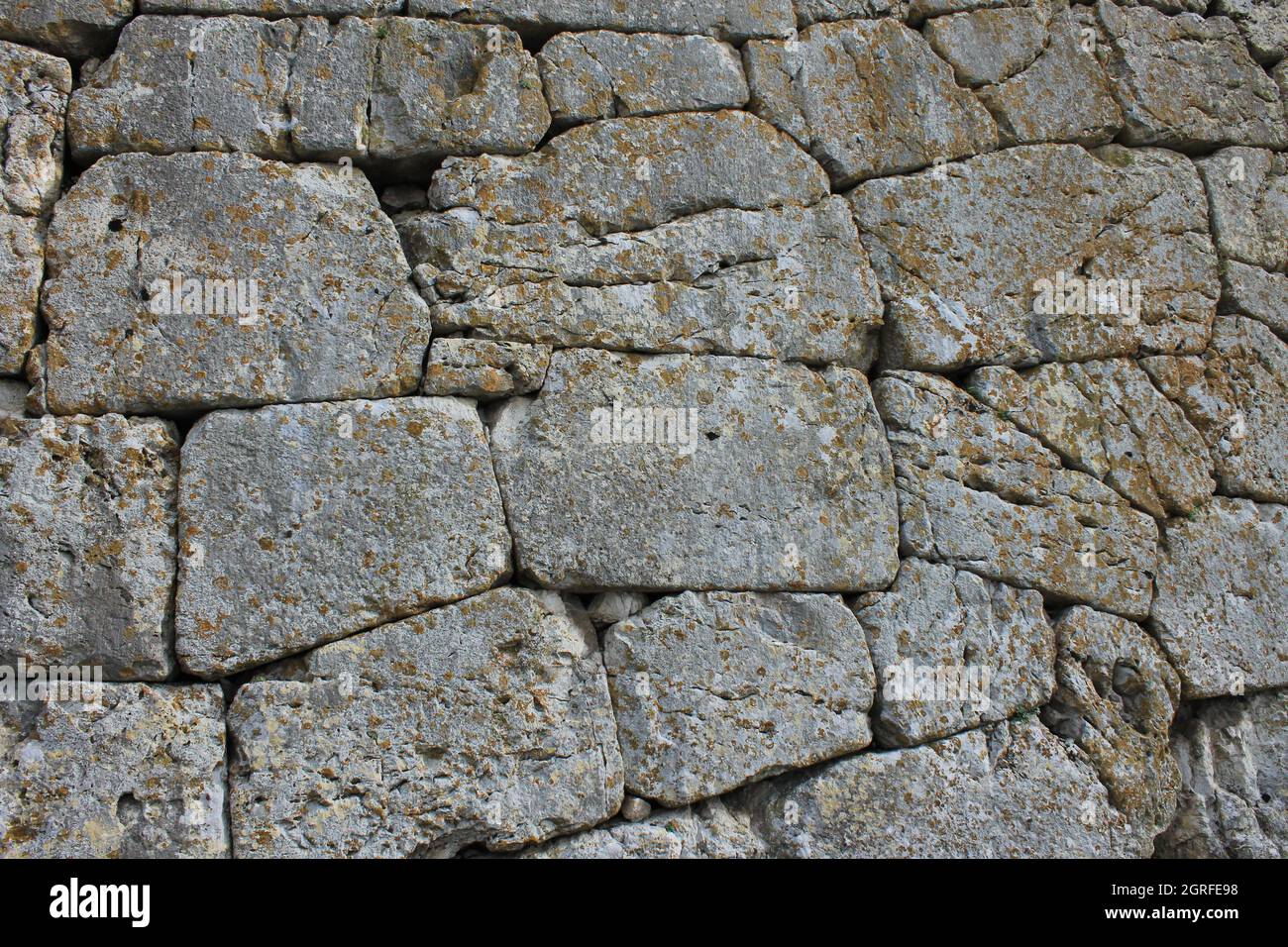 Huge blocks of stone hi-res stock photography and images - Alamy