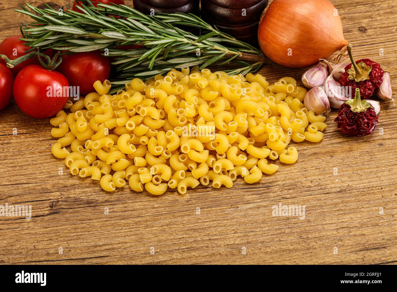 Raw Italian wheat pasta - Chifferi rigati for cooking Stock Photo - Alamy