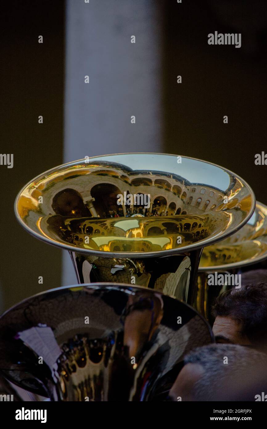 Basso tuba hi-res stock photography and images - Alamy