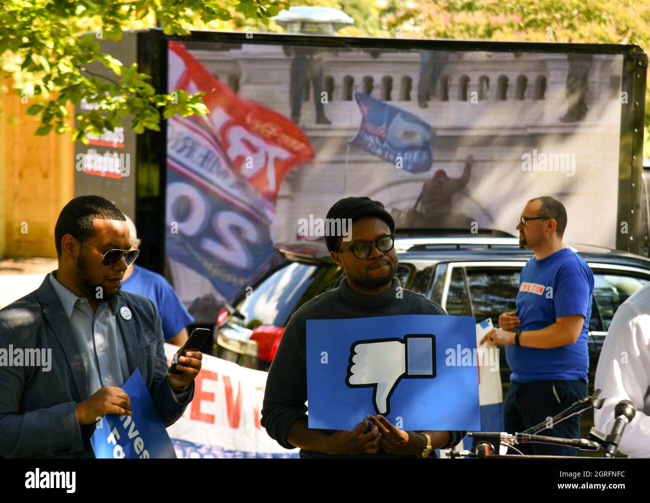 Facebook protest government hi-res stock photography and images - Alamy