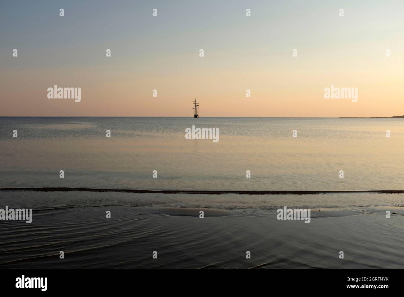 Old rig north sea hi-res stock photography and images - Alamy