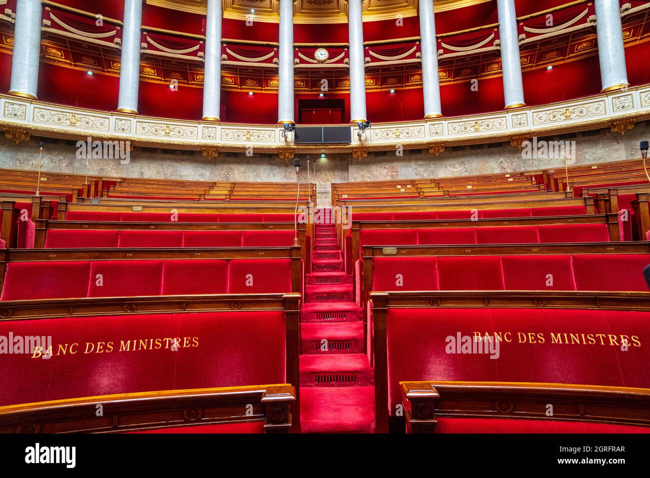 Hemicycle hi-res stock photography and images - Alamy
