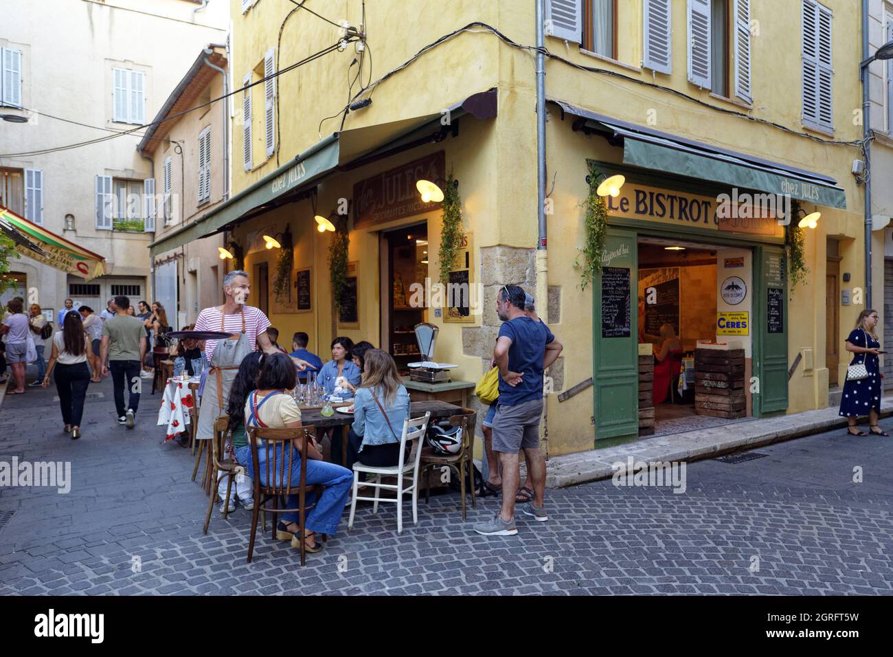 Antibes old town city france cafe hi-res stock photography and images ...
