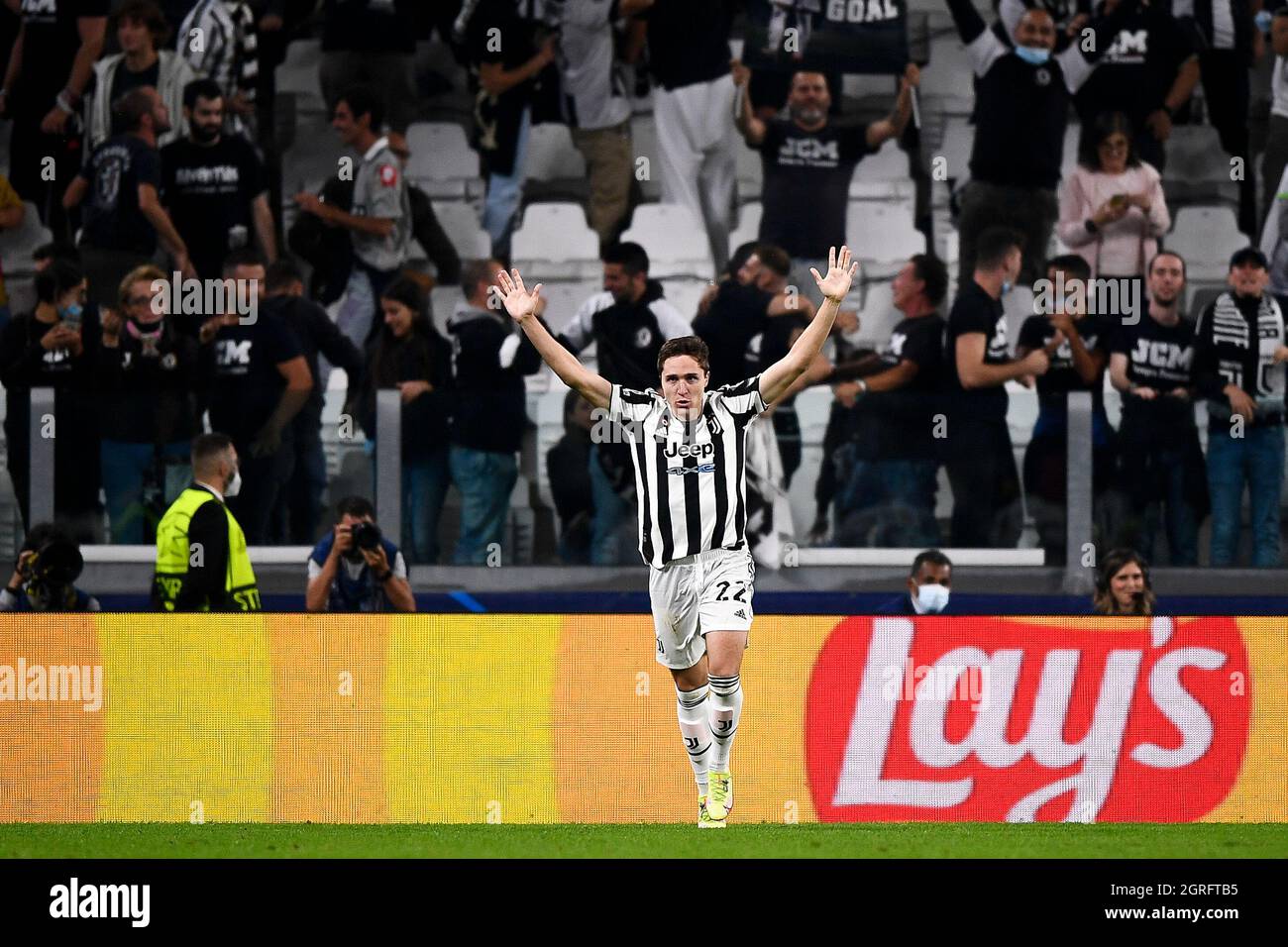 Federico chiesa chelsea hi-res stock photography and images - Alamy