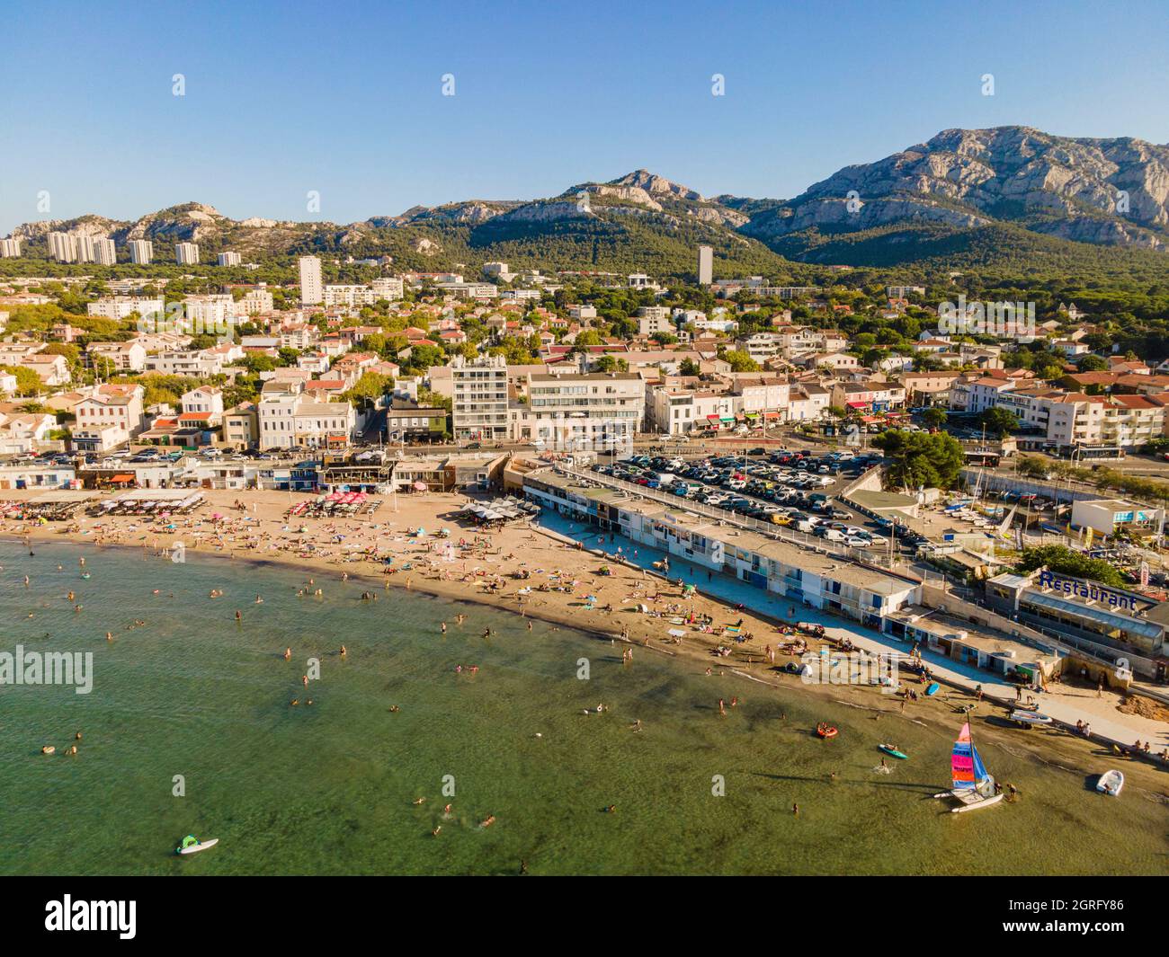 Plage de la pointe rouge hi-res stock photography and images - Alamy