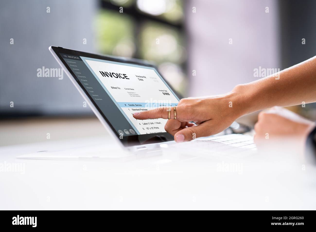 Online Digital E Invoice Statement On Tablet Stock Photo - Alamy