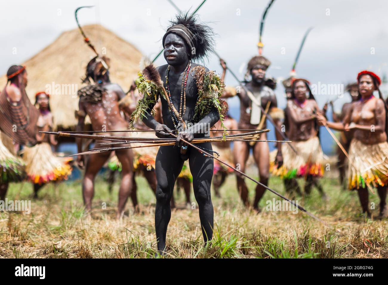 Indonesia, Papua, city of Wamena, young warrior of the Dani tribe ...