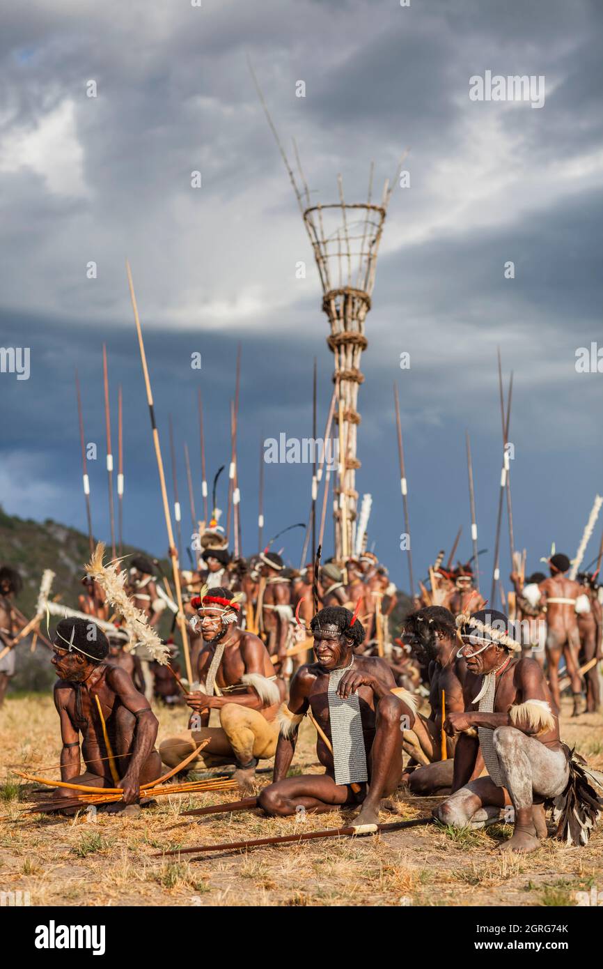 Indonesia, Papua, city of Wamena, armed members of the Dani tribe re ...