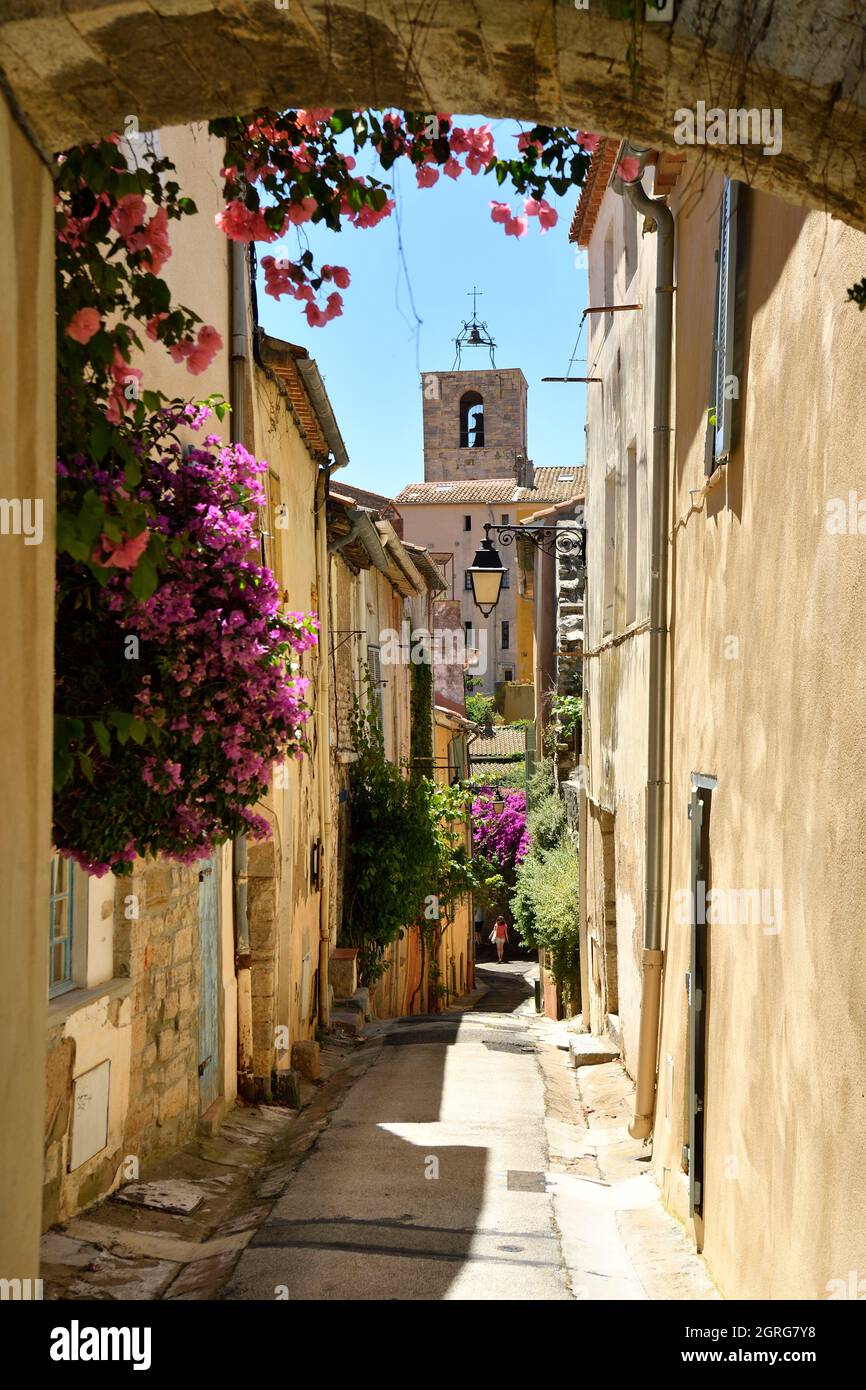 Rue paradis hi-res stock photography and images - Alamy