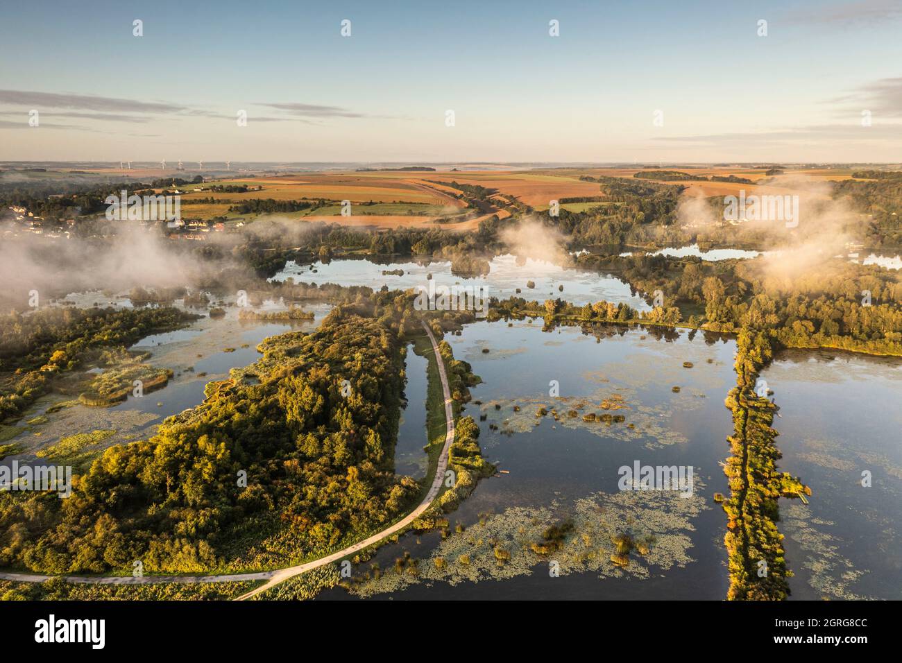 France, Somme (80), Somme Valley, Longpré-les-Corps-Saints, the marsh ...