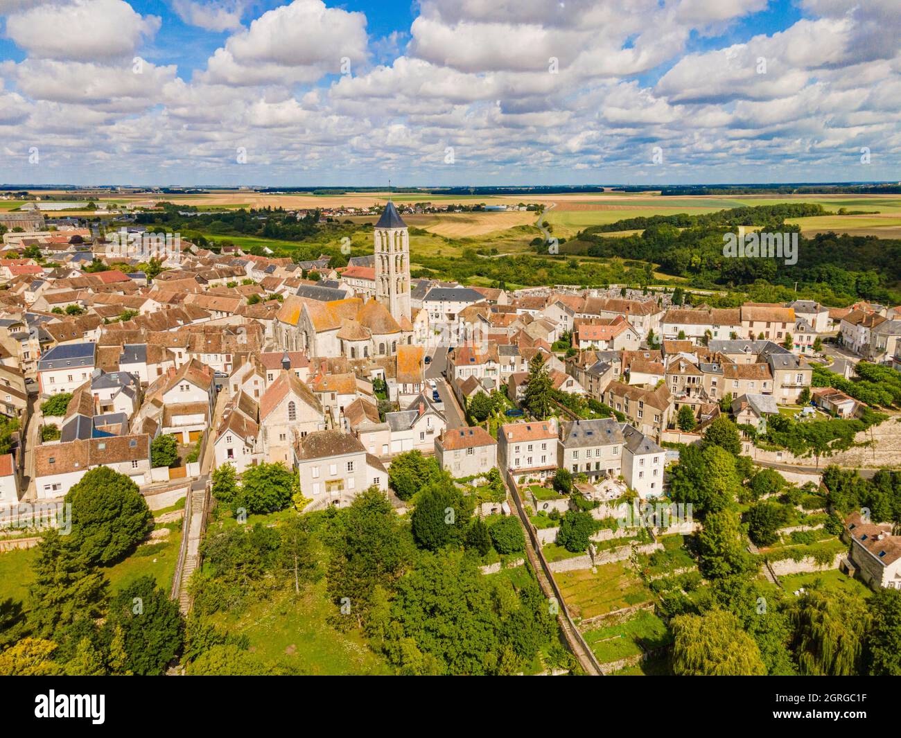 Chateau landon france hi-res stock photography and images - Alamy