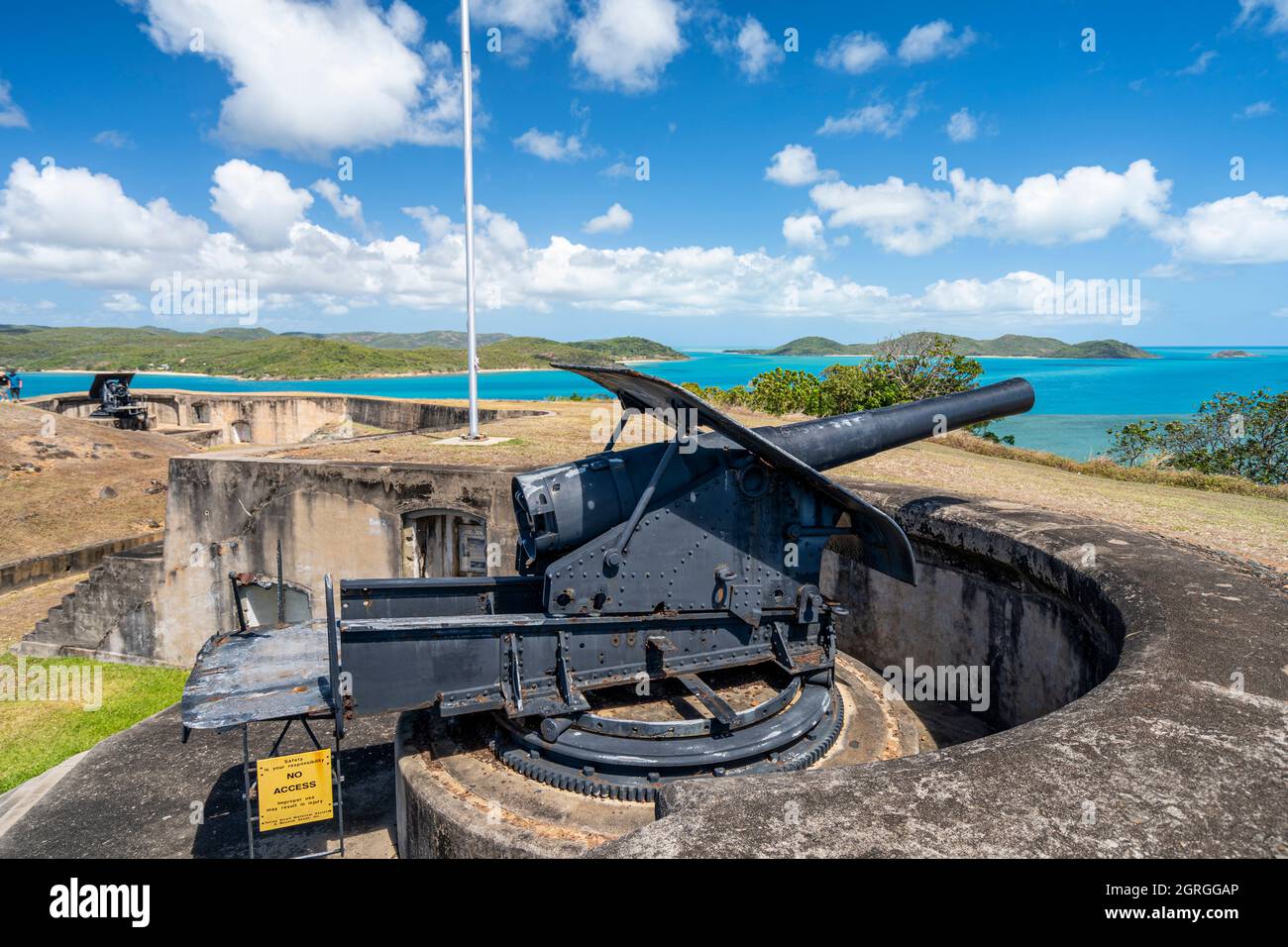 înch gun in gun emplacement, Green Hill Fort Museum, Thursday Island ...