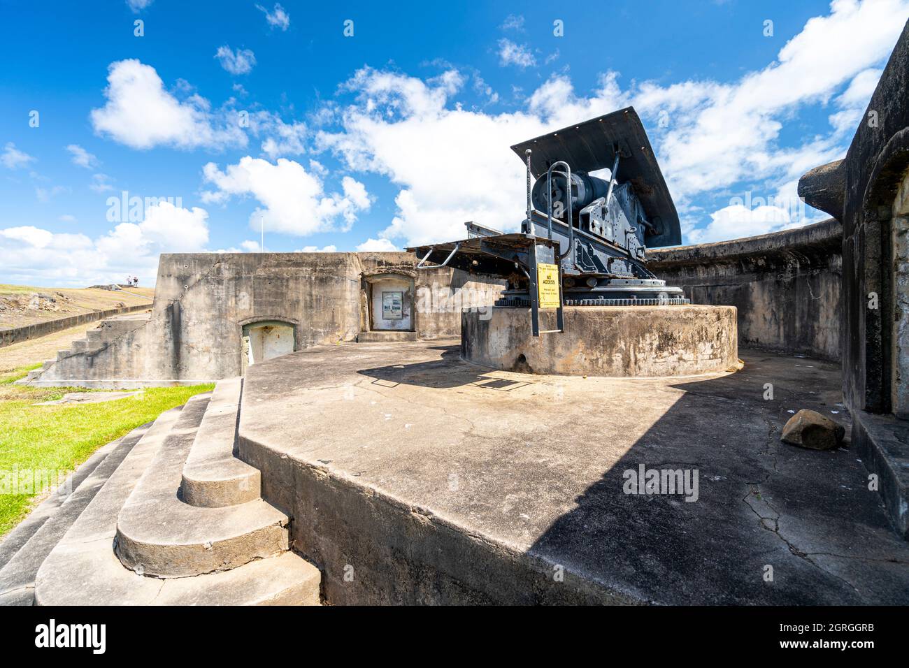 înch gun in gun emplacement, Green Hill Fort Museum, Thursday Island ...