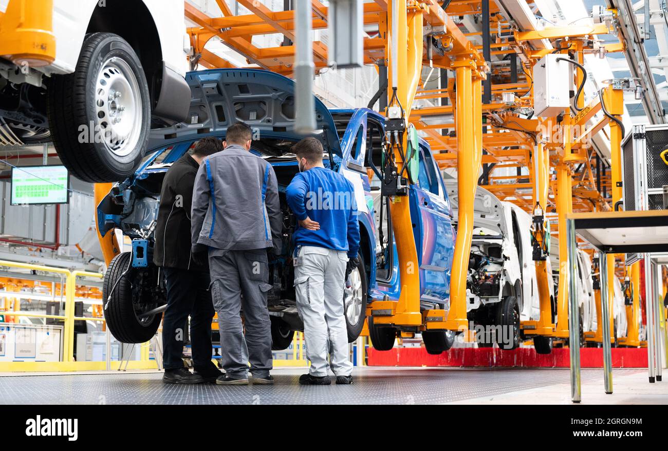 Hanover, Germany. 01st Oct, 2021. A VW Transporter T7 goes through ...