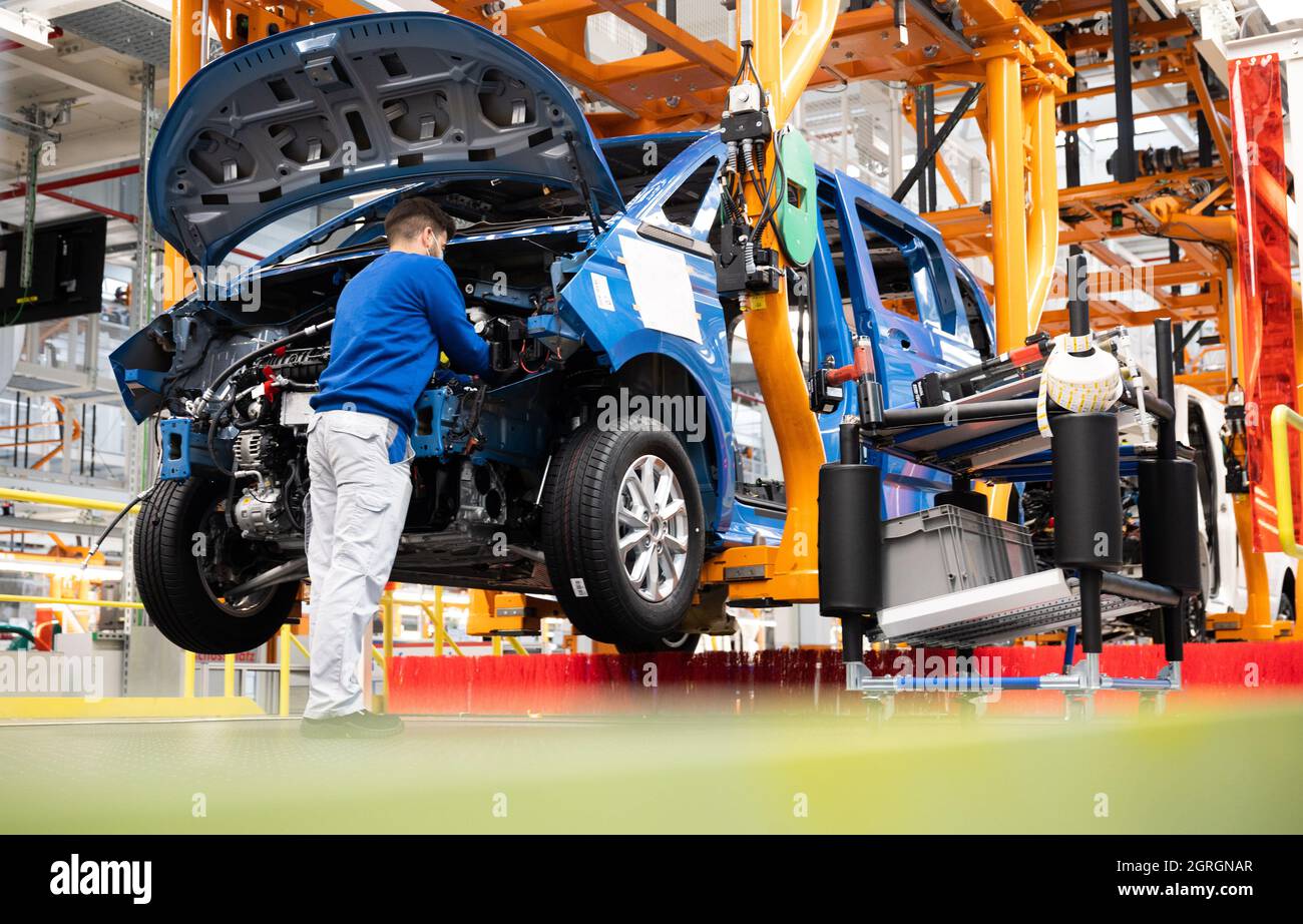 Hanover, Germany. 01st Oct, 2021. A VW Transporter T7 goes through ...