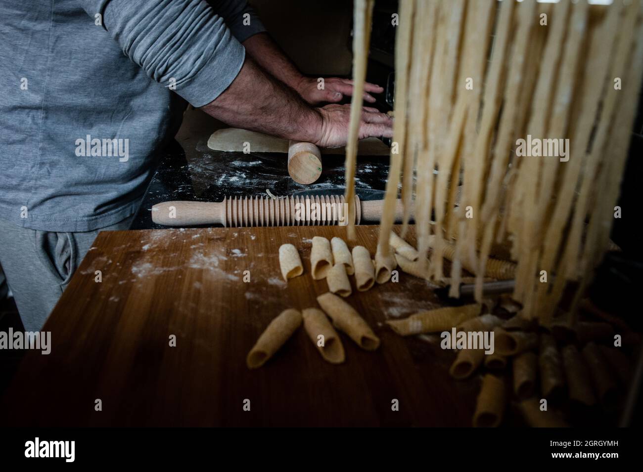 Rolling pasta dough hi-res stock photography and images - Alamy