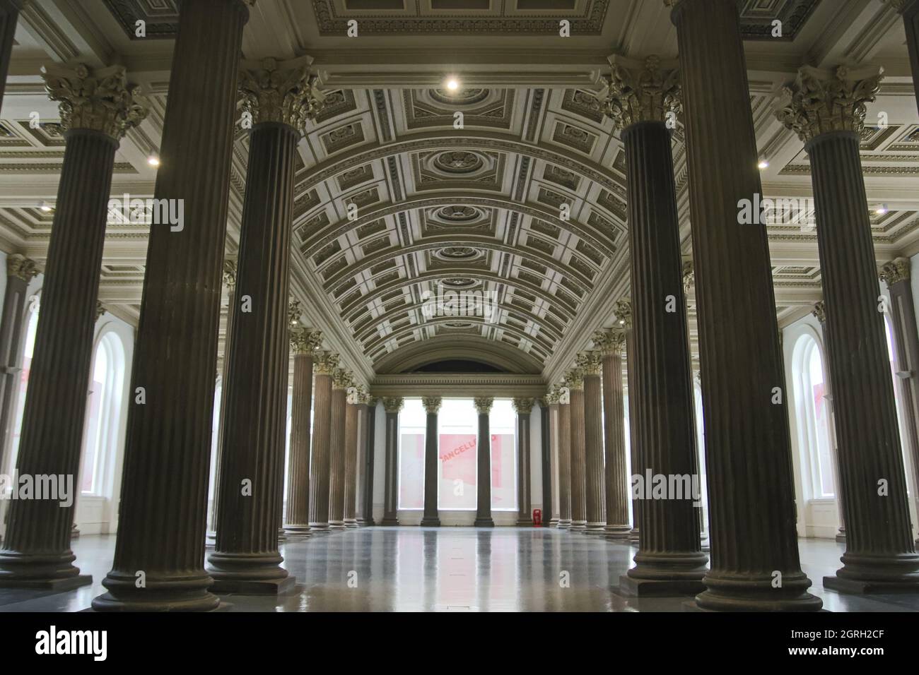 Beautiful shot modern building hi-res stock photography and images - Alamy