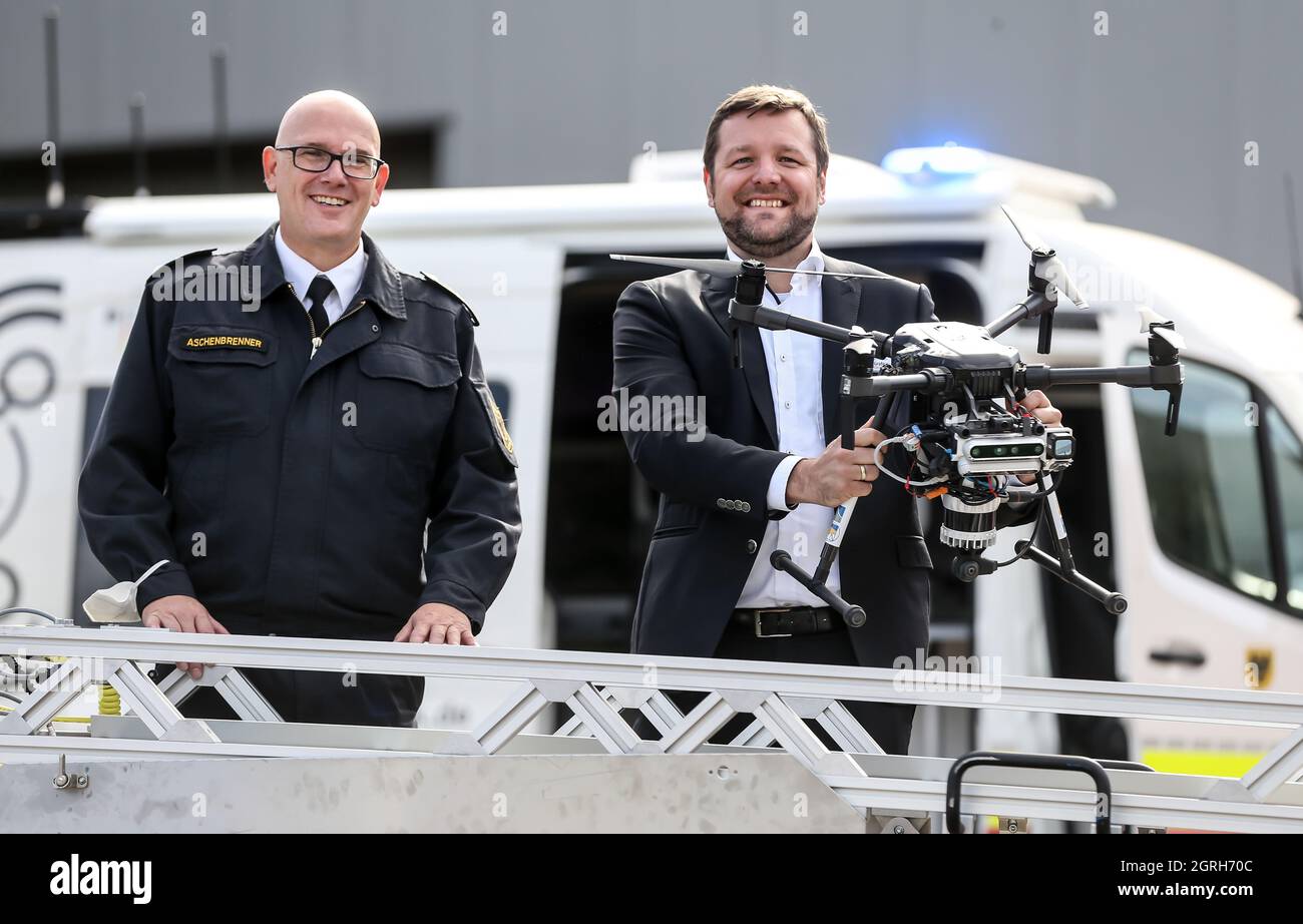 Dortmund, Germany. 01st Oct, 2021. Dirk Aschenbrenner (l), Director of ...