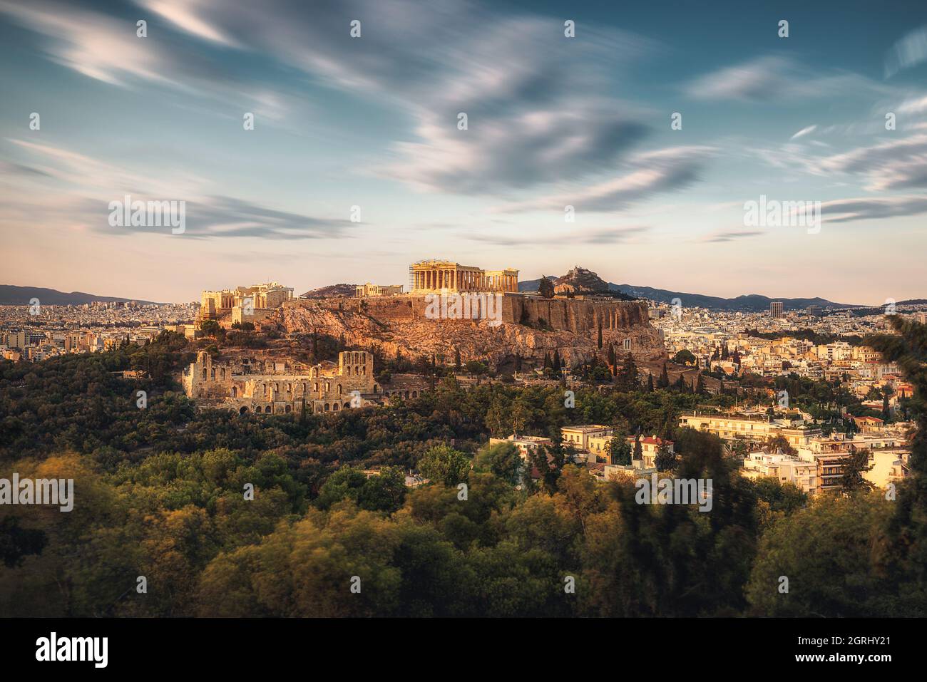 Acropolis athens parthenon overlooking hi-res stock photography and ...