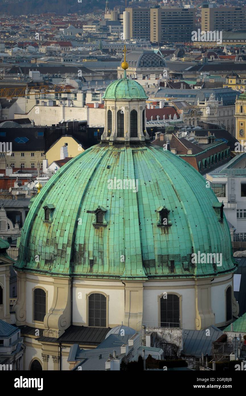 A view of the Austrian capital Vienna from above Stock Photo - Alamy