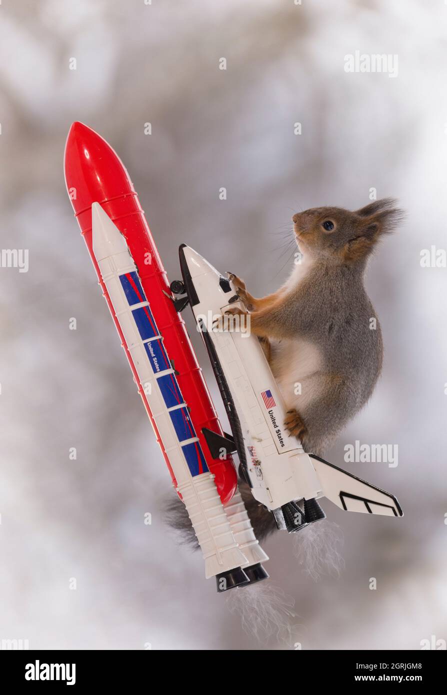 Close up space shuttle launch hi-res stock photography and images - Alamy