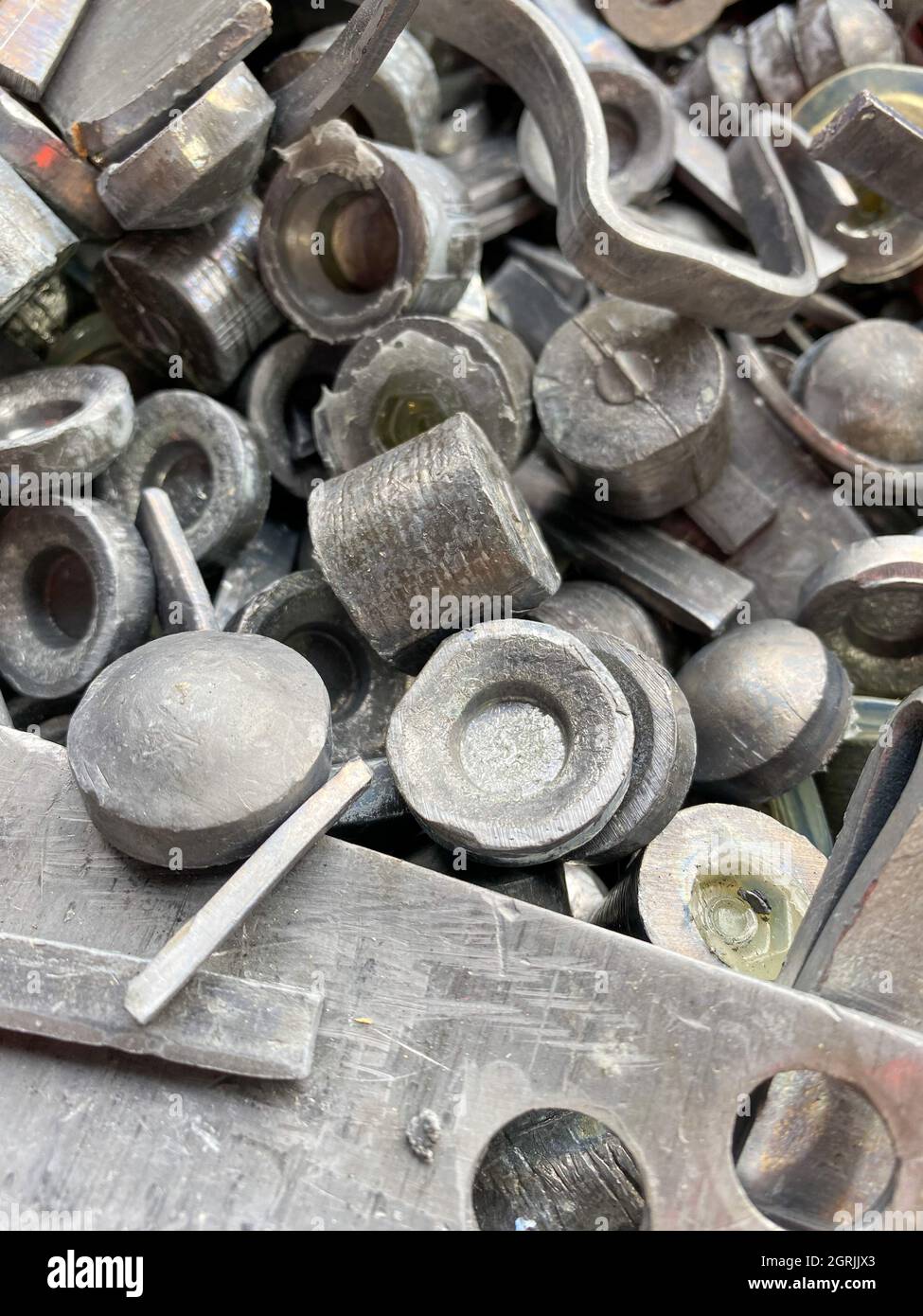 Lead scrap metal hi-res stock photography and images - Alamy