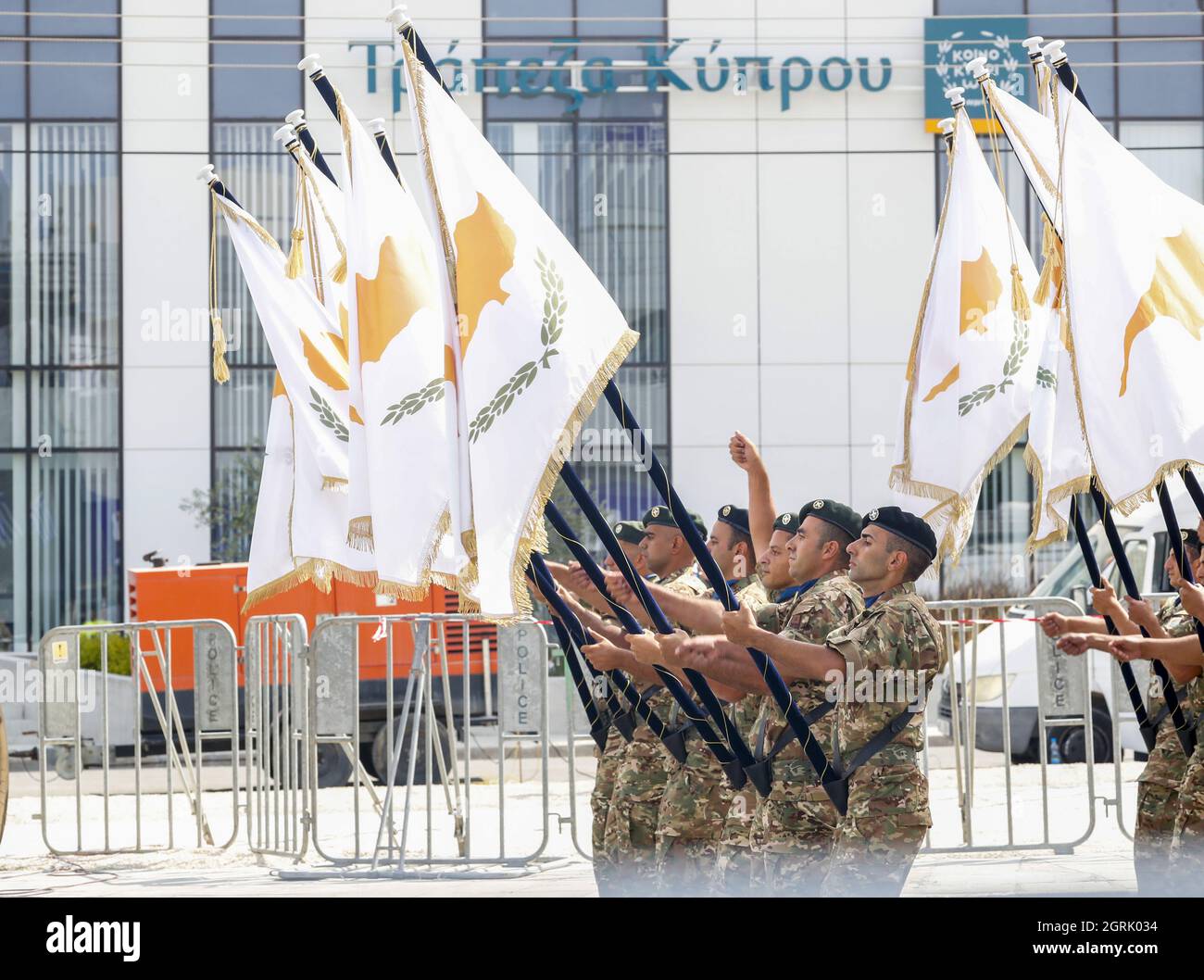 Nicosia, Cyprus. 1st Oct, 2021. Soldiers of Cypriot National Guard ...
