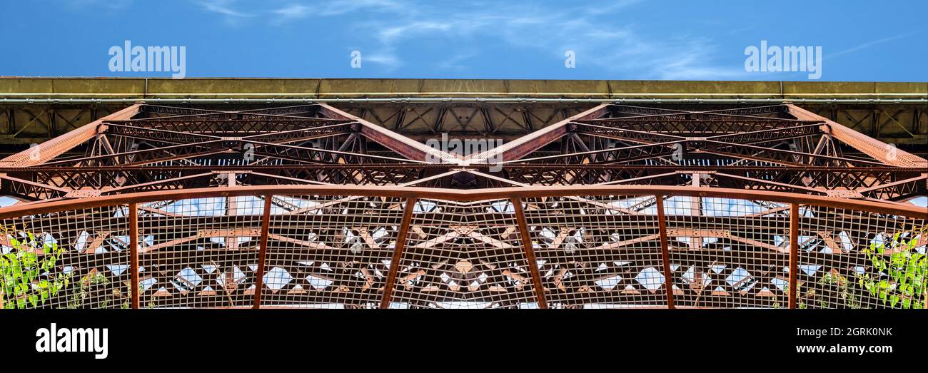 Old Metallic Bridge Stock Photo - Alamy
