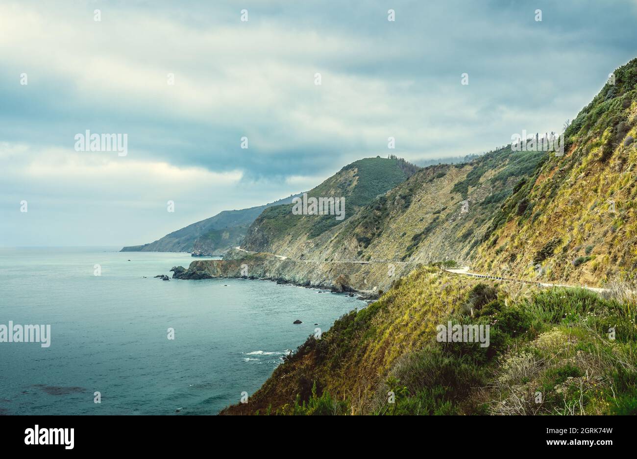 Bridge over pacific coast highway hi-res stock photography and images ...
