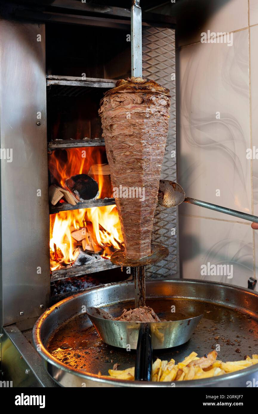 Turkish meat doner kebab Stock Photo - Alamy