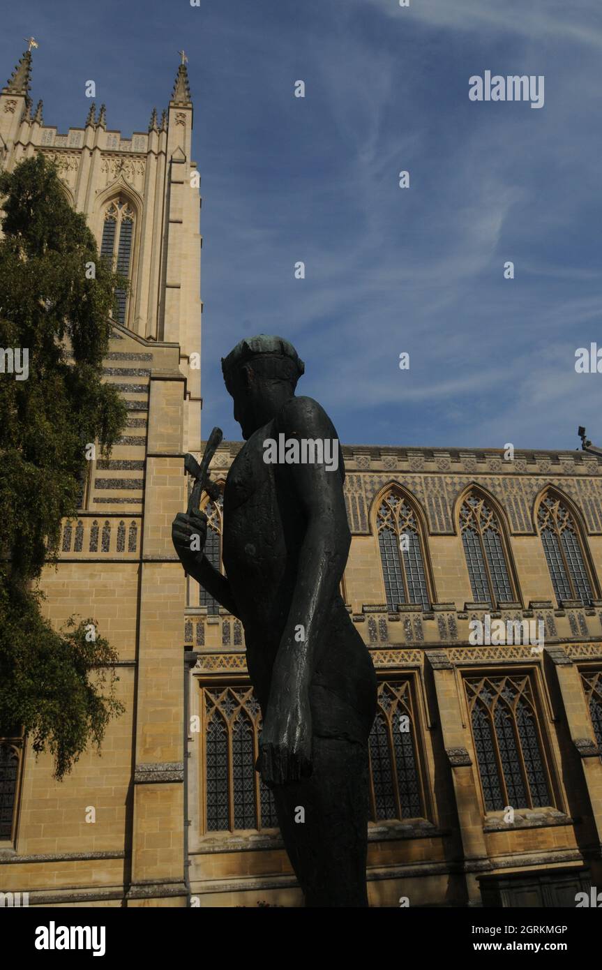 Statue of St Edmund , Bury St Edmunds Stock Photo - Alamy