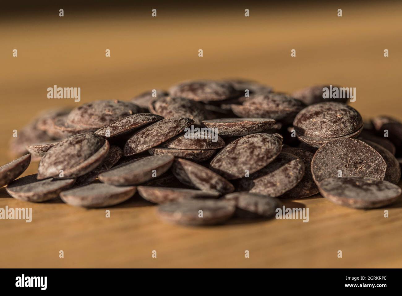 Raw chocolate seeds Stock Photo - Alamy