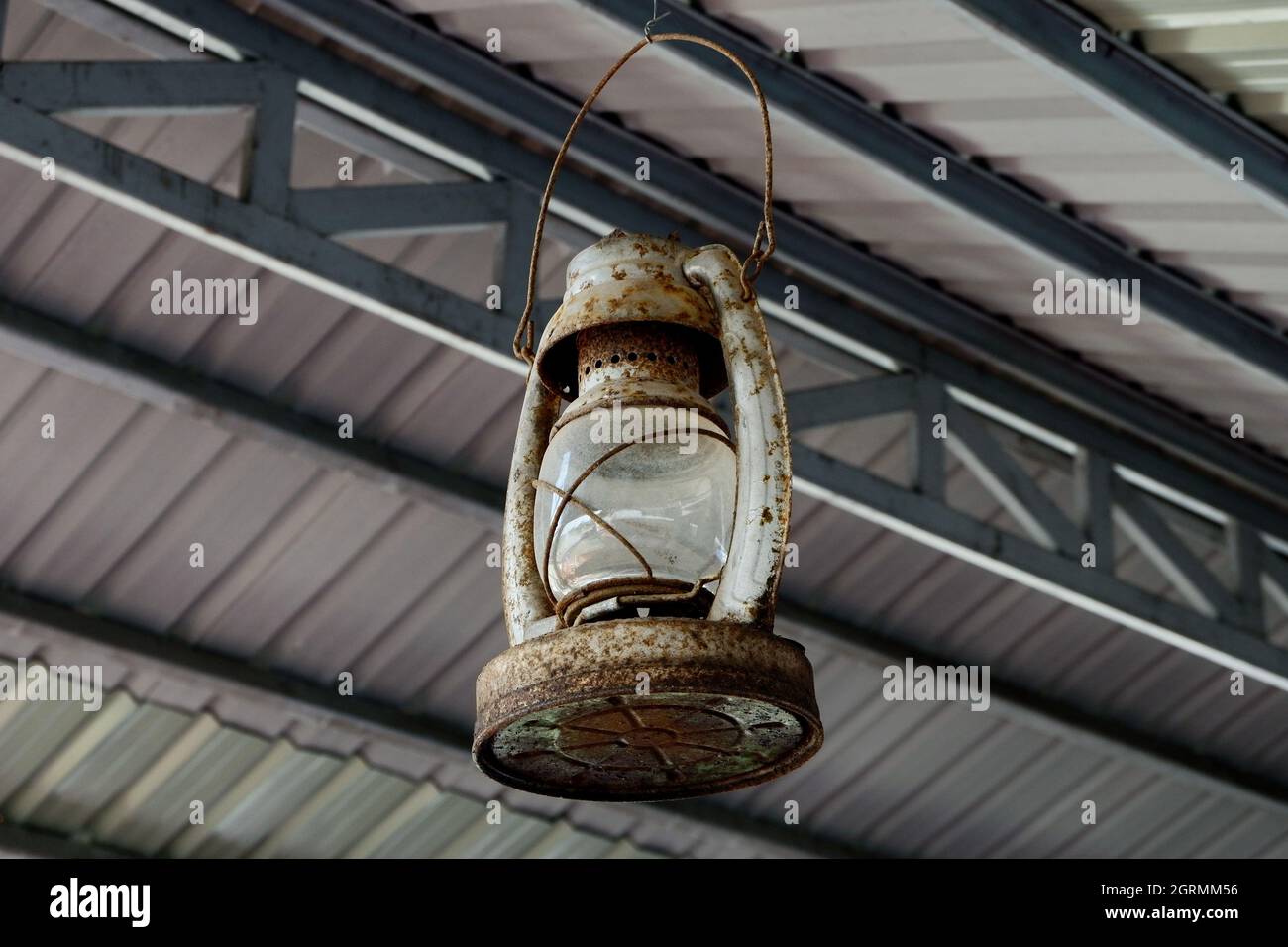 Rusty ceiling architecture hi-res stock photography and images - Alamy