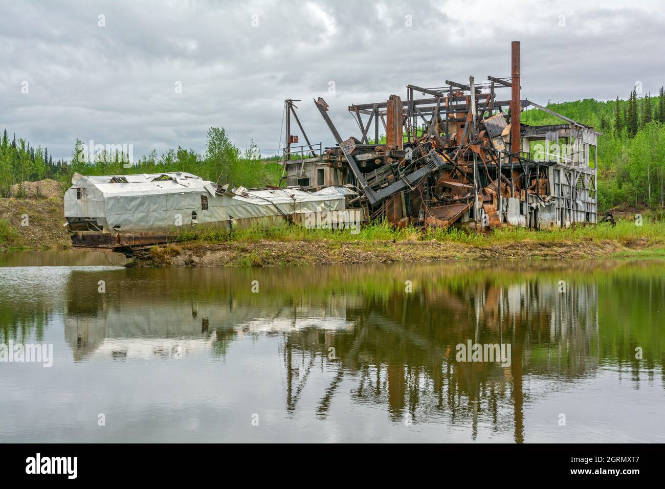 Yukon gold mining hi-res stock photography and images - Alamy