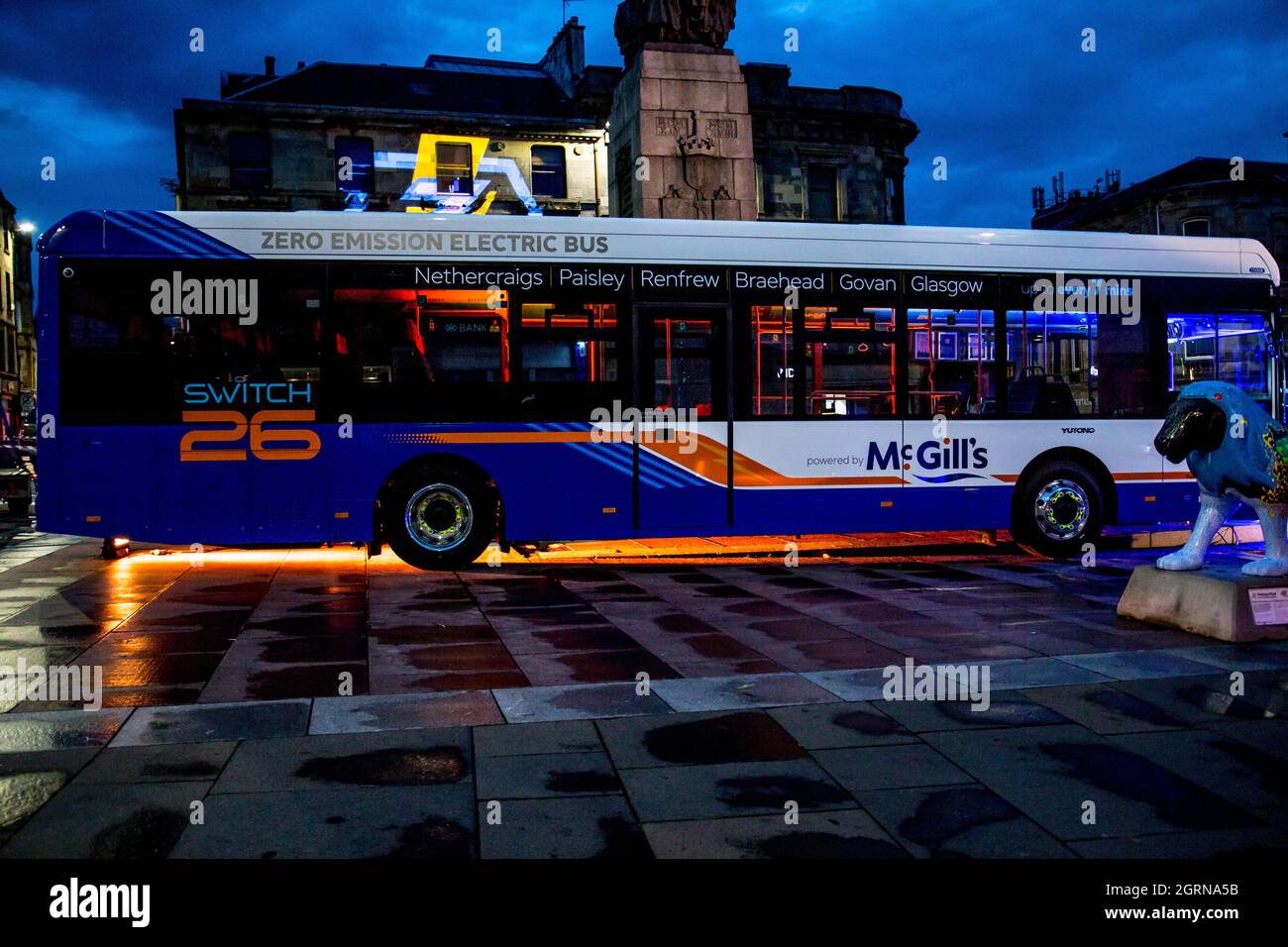 Mcgills electric buses hi-res stock photography and images - Alamy