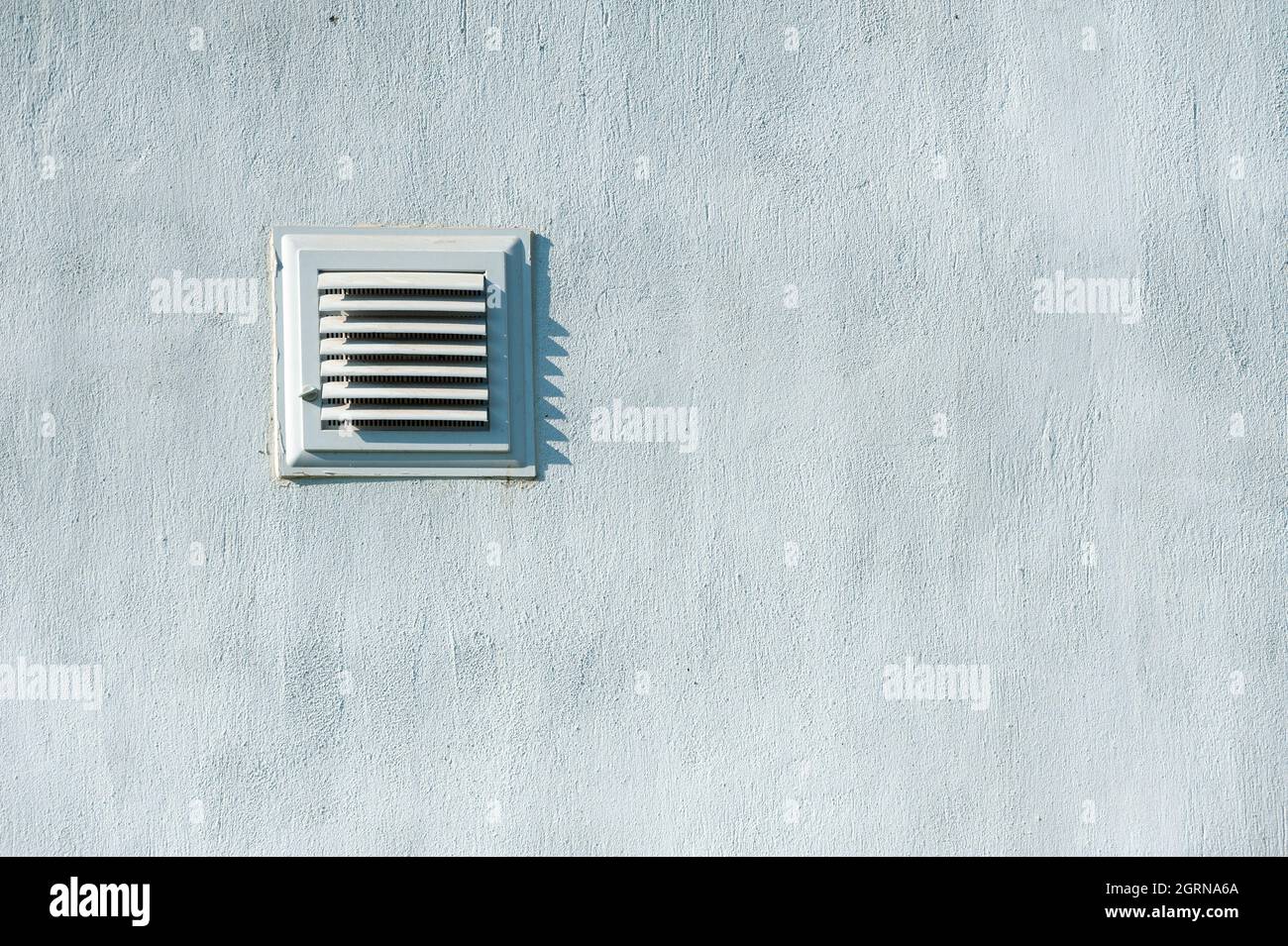 Ventilation window in the wall, fan hole Stock Photo - Alamy